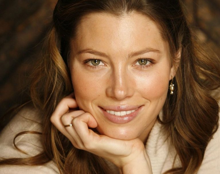 Jessica Biel Plastic Surgeries for little imperfections?