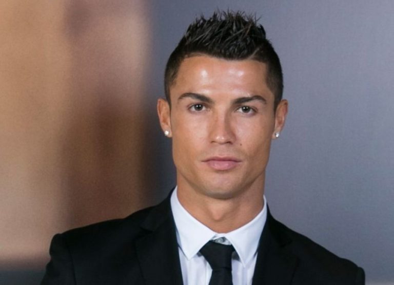 Cristiano Ronaldo - Reality About his Plastic Surgery!