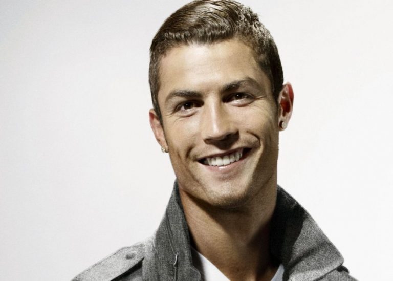 Cristiano Ronaldo - Reality About his Plastic Surgery!