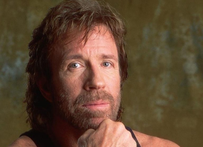 Chuck Norris is using plastic surgery?